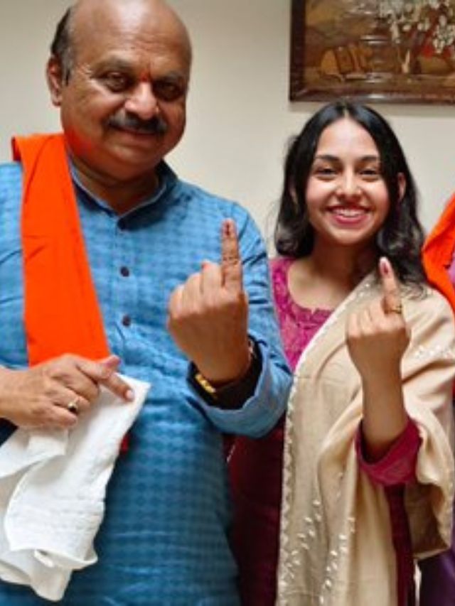 Karnataka CM Basavaraj S Bommai Casts His Vote Along With His Family ...